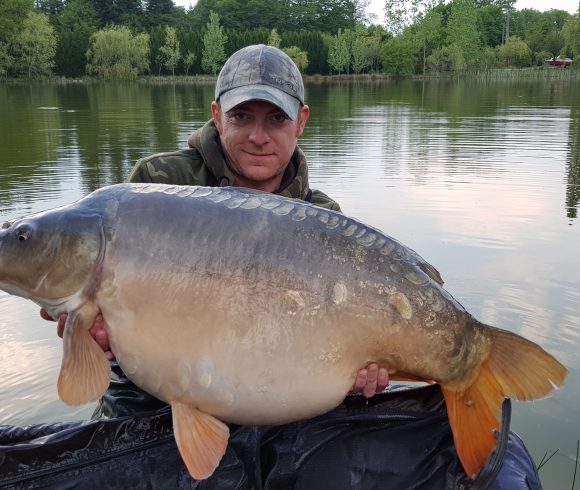 Drive and Survive Carp Lakes in France - Dream Carp Holidays