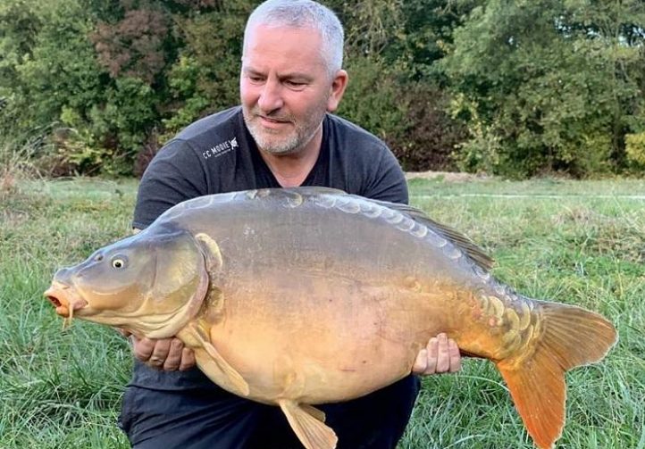 The Farm Lake France - Drive and Survive lake - Dream Carp Holidays