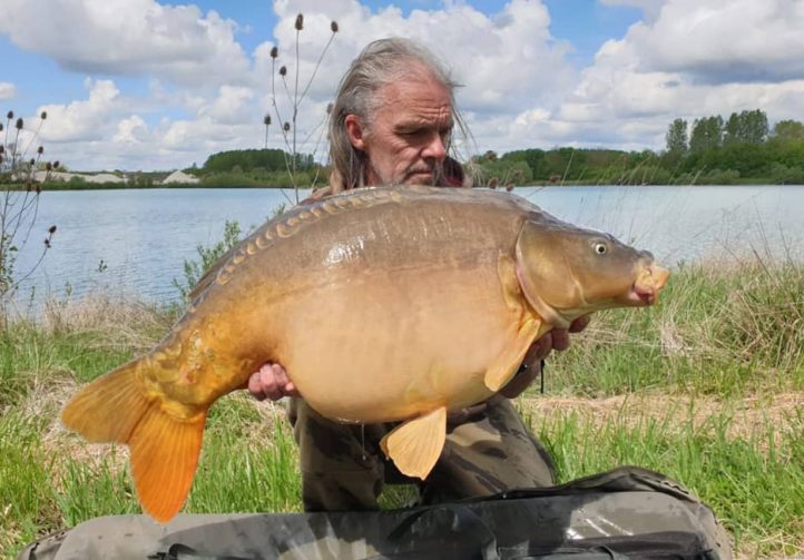 The Farm Lake France - Drive and Survive lake - Dream Carp Holidays